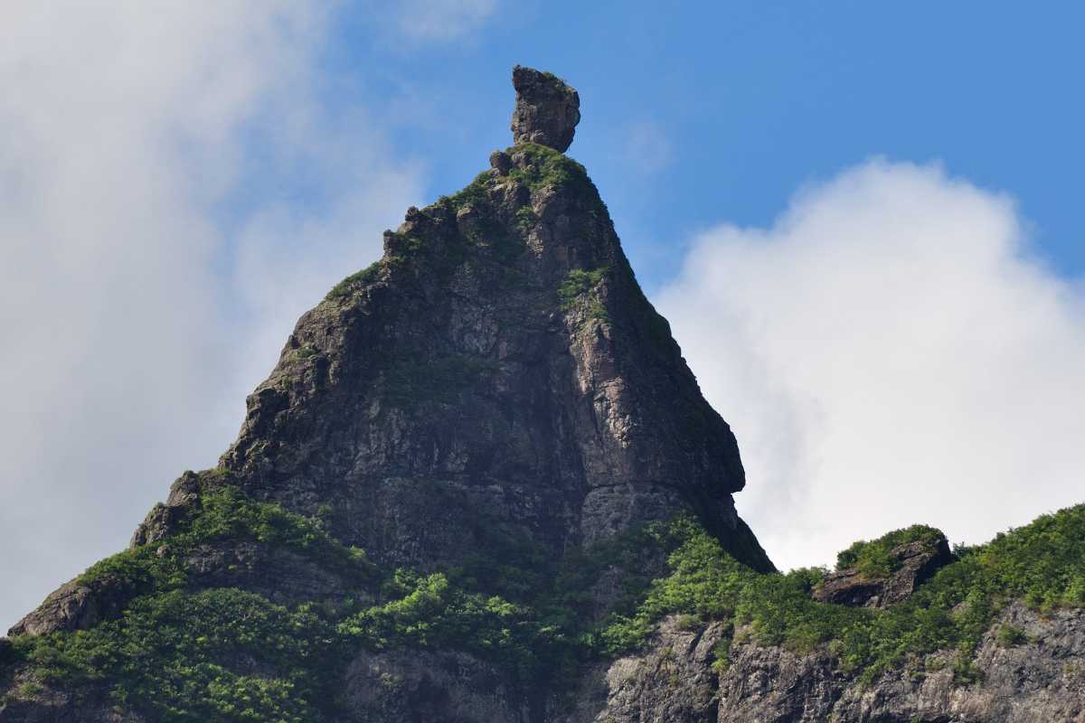 Pieter Both Mountain, Hiking, Mauritius Attractions | Holidify