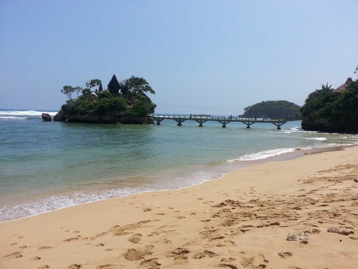 9 Beautiful Beaches in Batam For An Easy Escape
