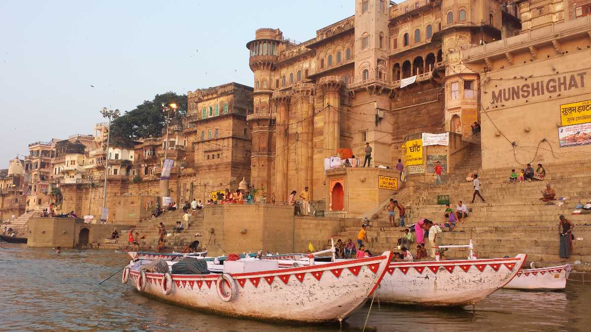 Boat Ride in Varanasi, Varanasi (2026) - Images, Timings | Holidify
