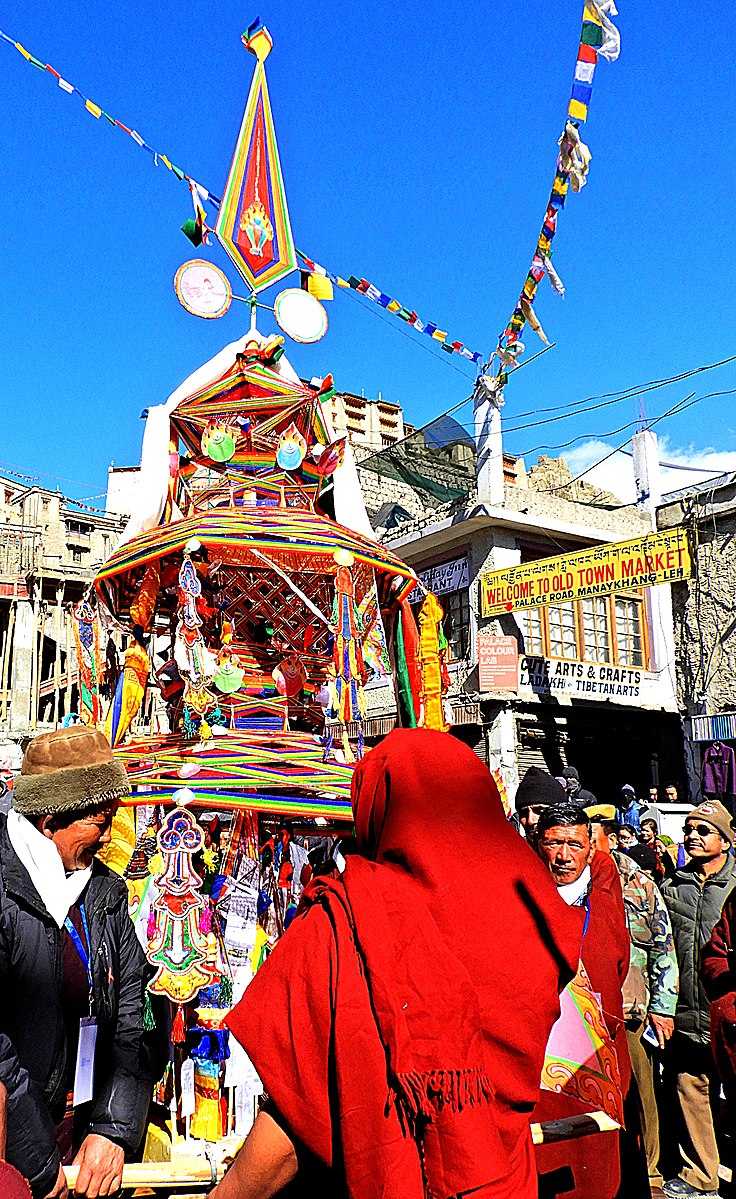 Dosmoche Festival 2025 | Dates, Venue, How to Reach | Holidify