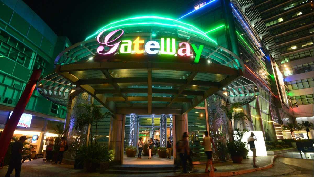 14 Malls in Manila for the Ultimate Shopping Experience (2024)