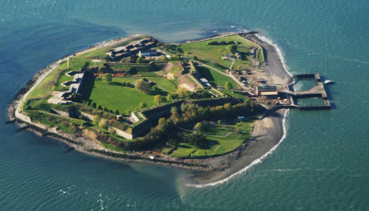 16 Islands of Boston | Boston Harbour Islands