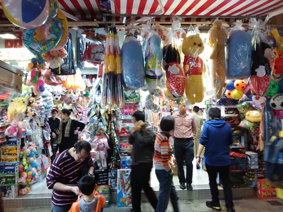 Tai Yuen Market | Hong Kong | Location, Shopping