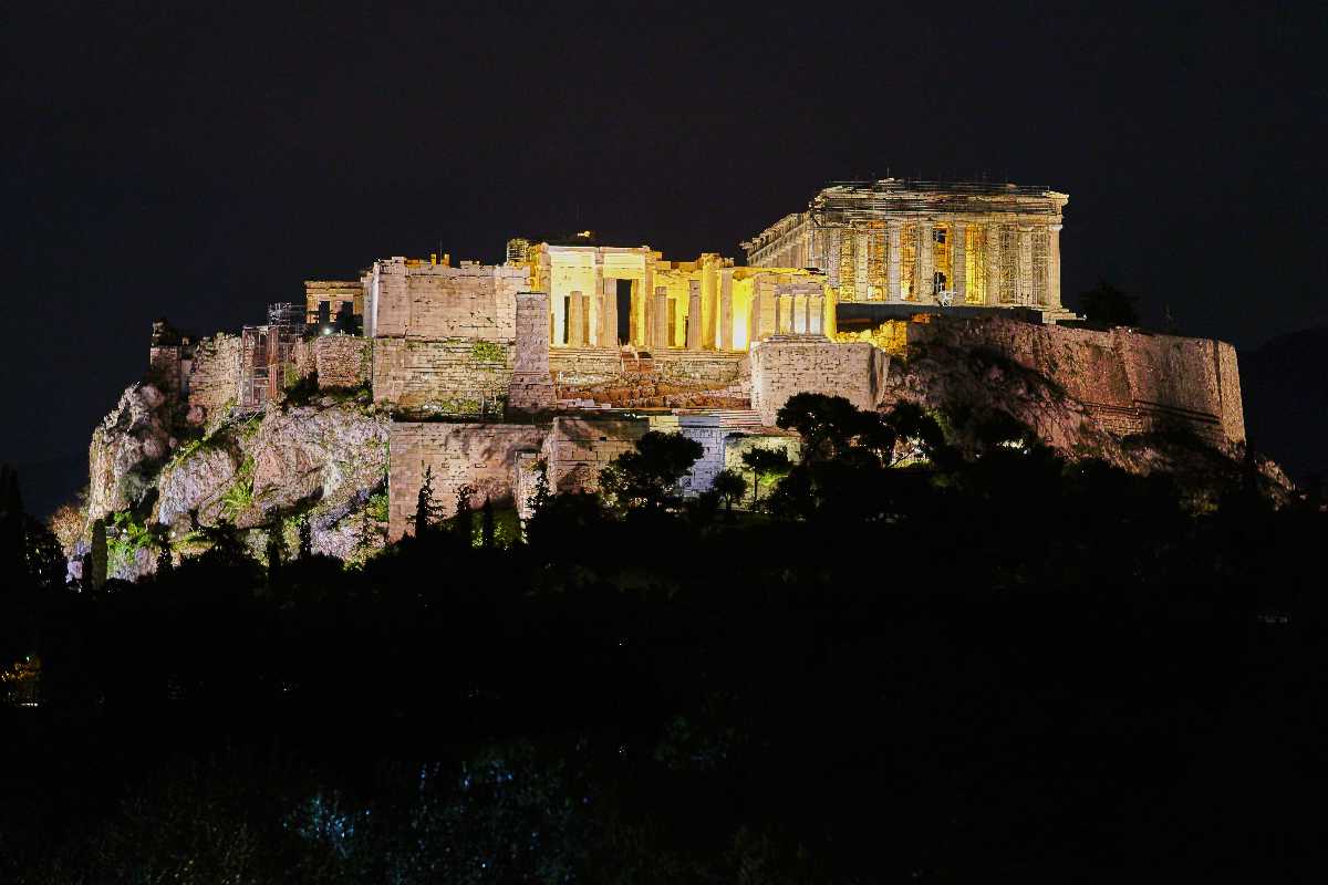 Nightlife in Athens- 16 Things to Do in Athens at Night - Holdiify