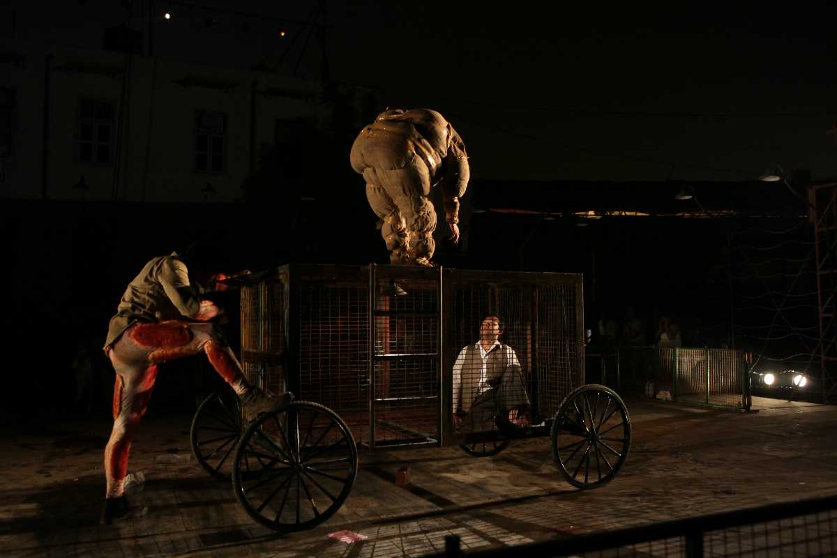 8 Top Theatres in Delhi | The Best Theatres for Drama & Literature ...