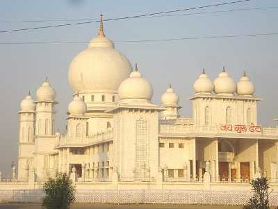 Govardhan Hill, Mathura | Parikrama, Story, Photos, Timings